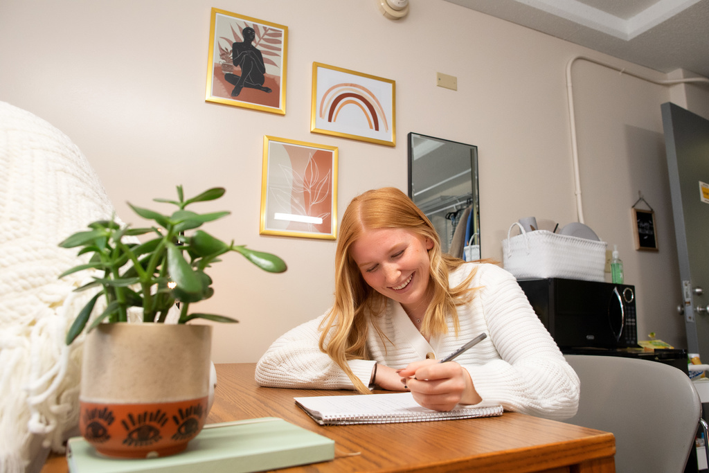 Burge Hall | Housing - Division of Student Life | The University of Iowa