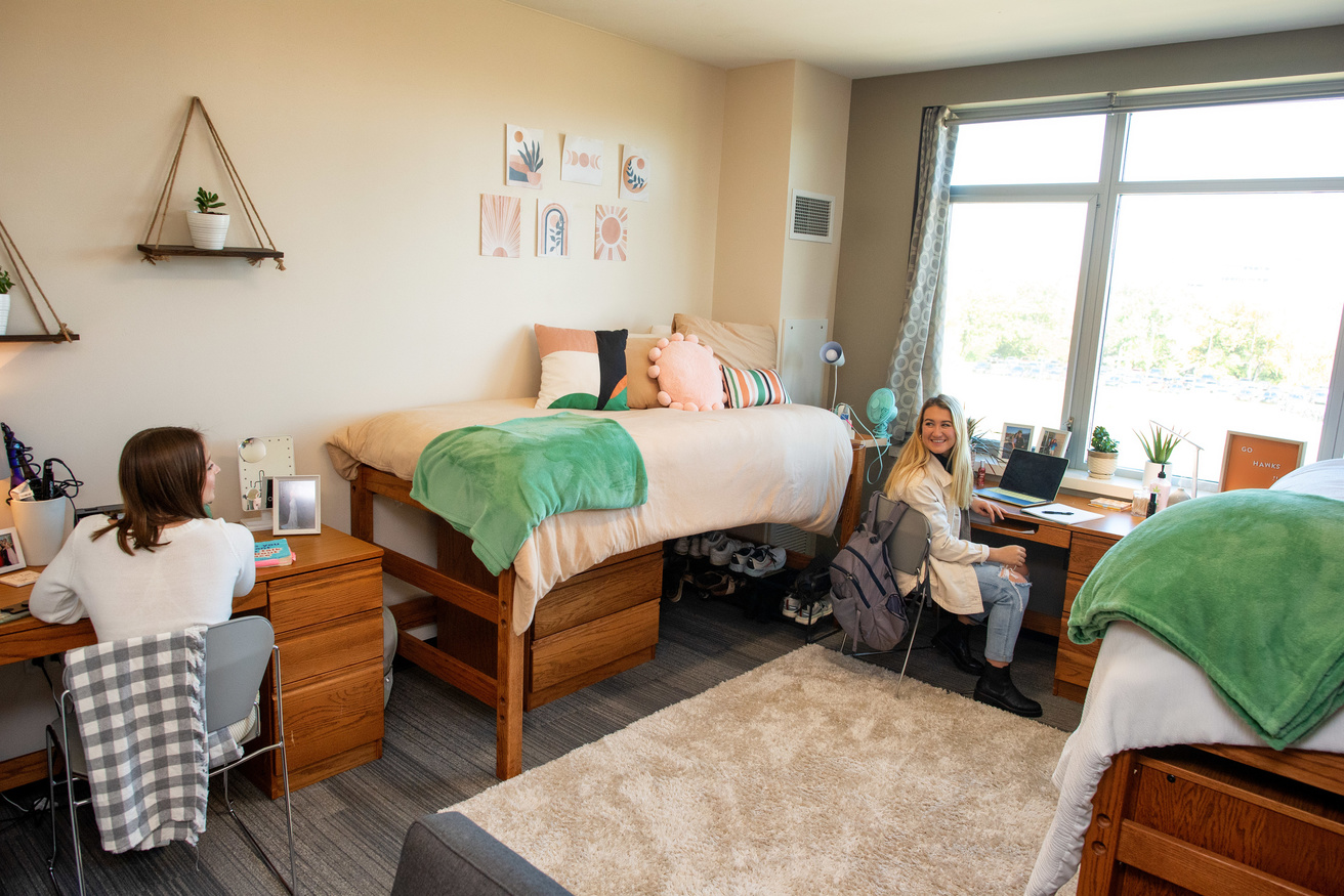 Petersen Hall | Housing - Division of Student Life | The University of Iowa