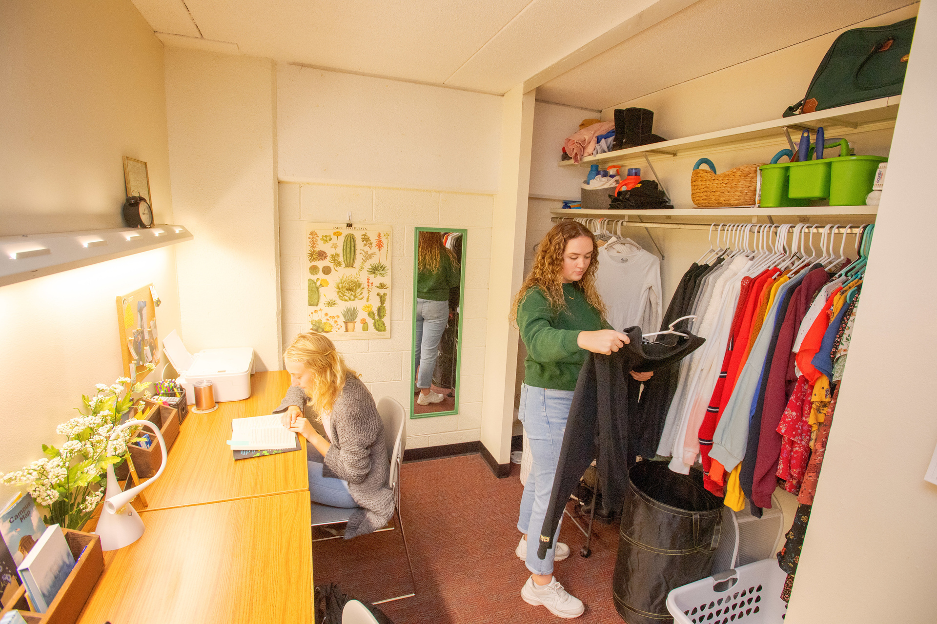 Mayflower Hall | Housing - Division of Student Life | The University of ...